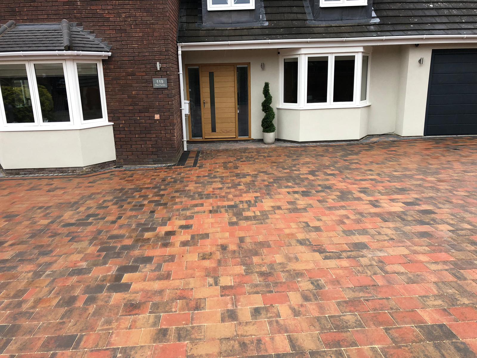 DRIVEWAYS & PATIOS – Lusso Contracts Ltd